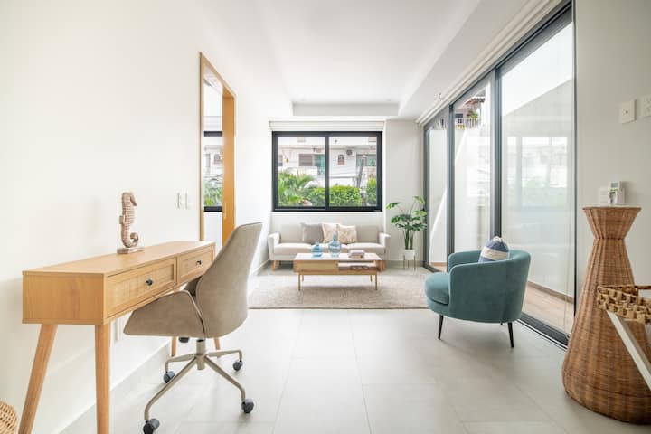 Roof-top Pool Condo, Great Views In 5 De Diciembre - Puerto Vallarta