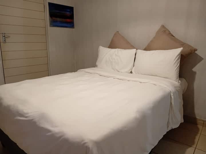 Rustic Roots & Modern Comfort - Mtubatuba