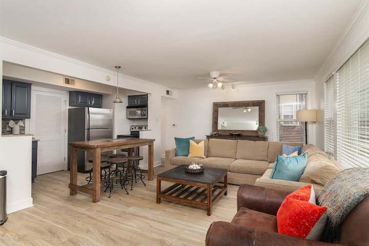 Walk To The Grove - Ultimate Game Day Pad - Oxford, MS