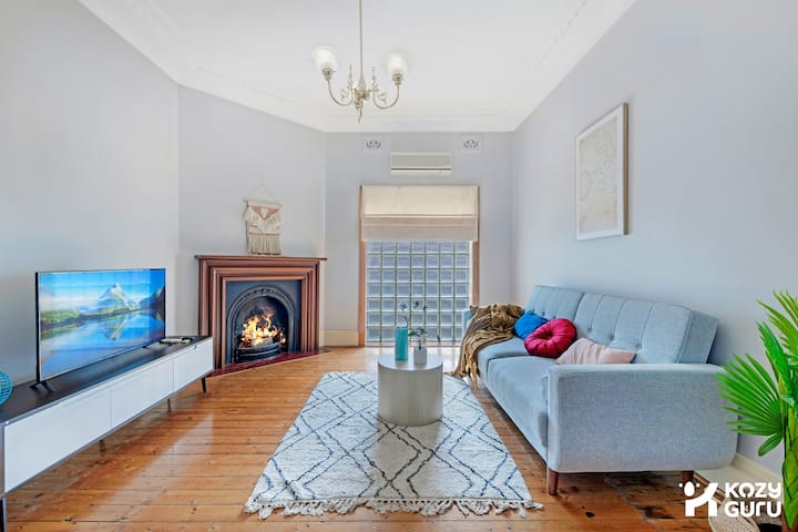 Kozyguru | Campsie | Oldie-goodie Look 4 Bed House - Strathfield