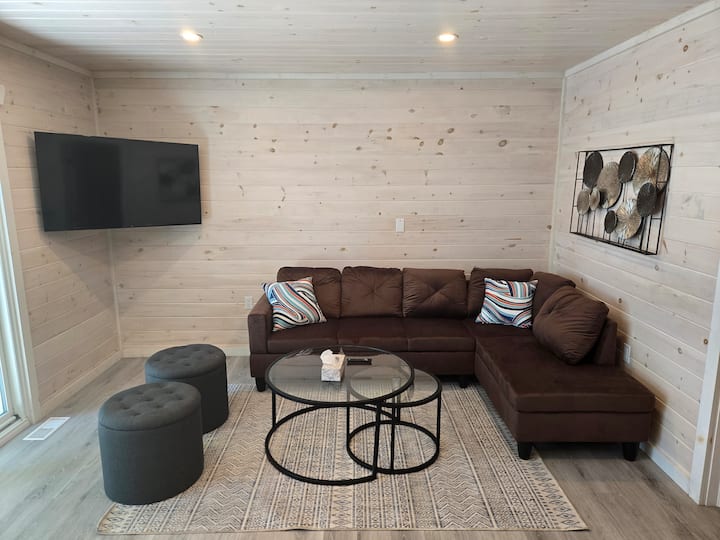 Waterfront Cottage W/ Private Beach! - Bayfield
