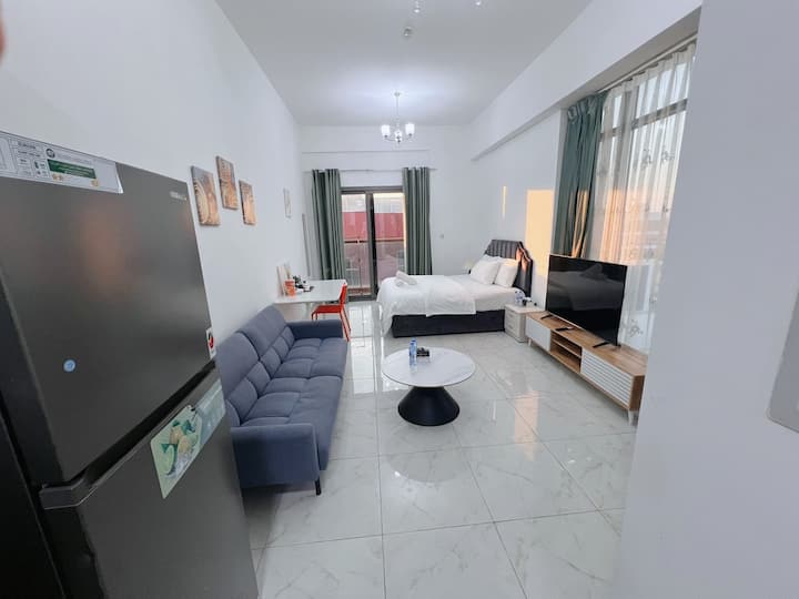 利木水华人公寓房Studio - Dubai