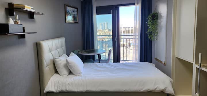 슈퍼싱글.더블매트리스.트윈침대 #속초해변# 속초아이전면뷰#해변솔숲산책로#
솔숲사이오션뷰# - Sokcho-si