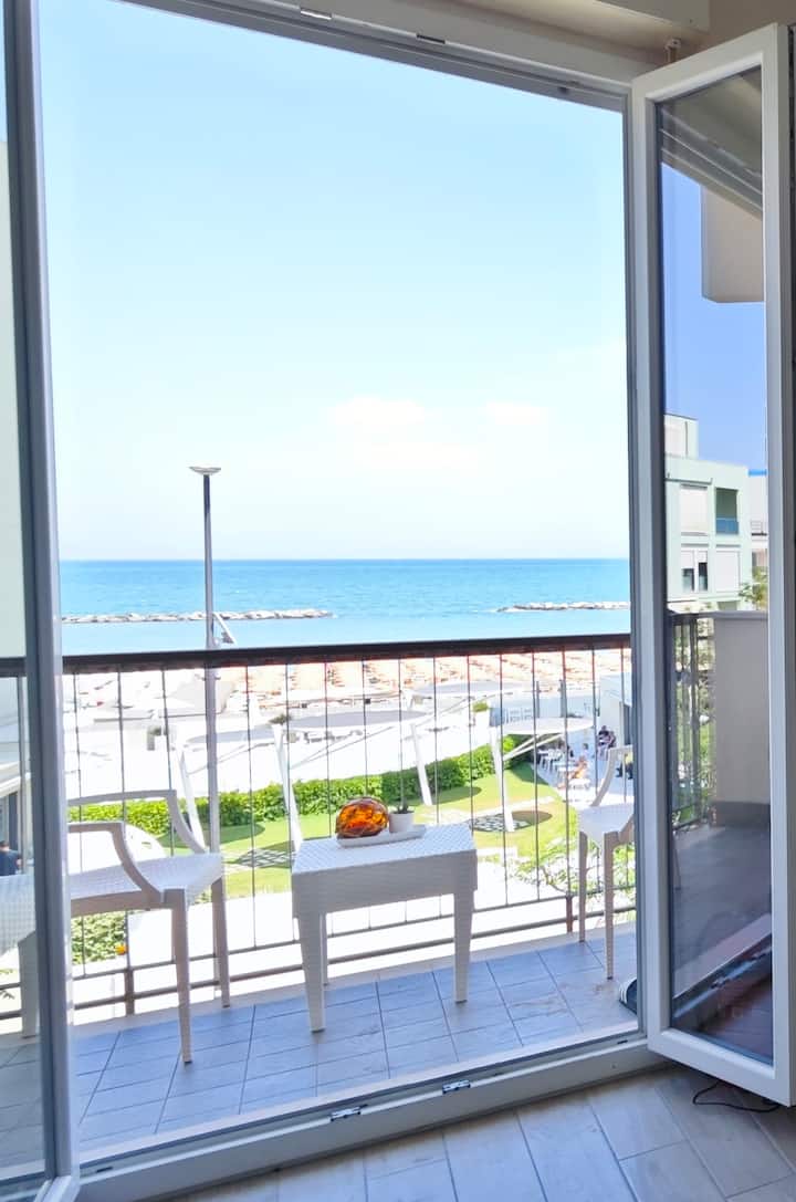 Vita Al Mare
Sea-view-life-in-pesaro - Pesaro