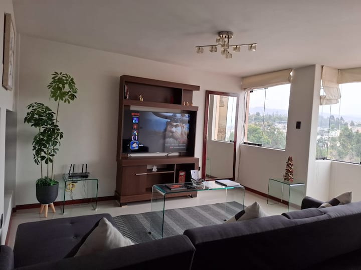 Gran Vista, Cálido Ambiente, Seguro Y Céntrico. - Pérou