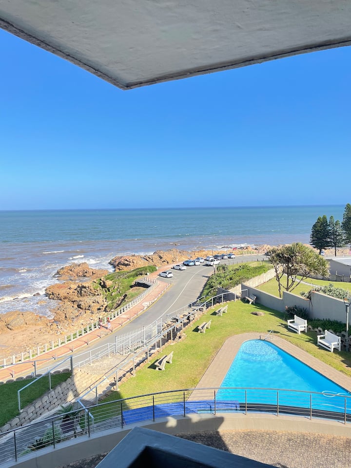 Whale Rock Holiday Apartment - Ramsgate