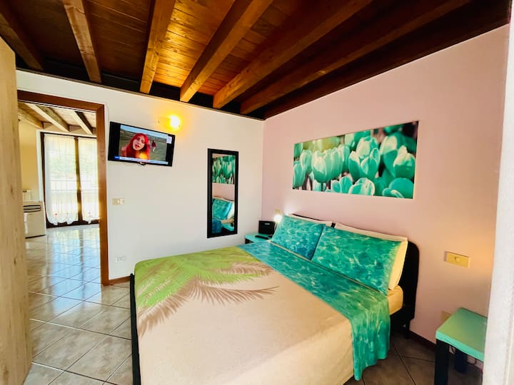 Palm Beach Desenzano Central Apartment & Balcony - Padenghe sul Garda