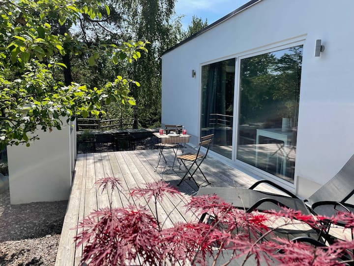 Modernt Hus Mitt I Naturen - Dalarö