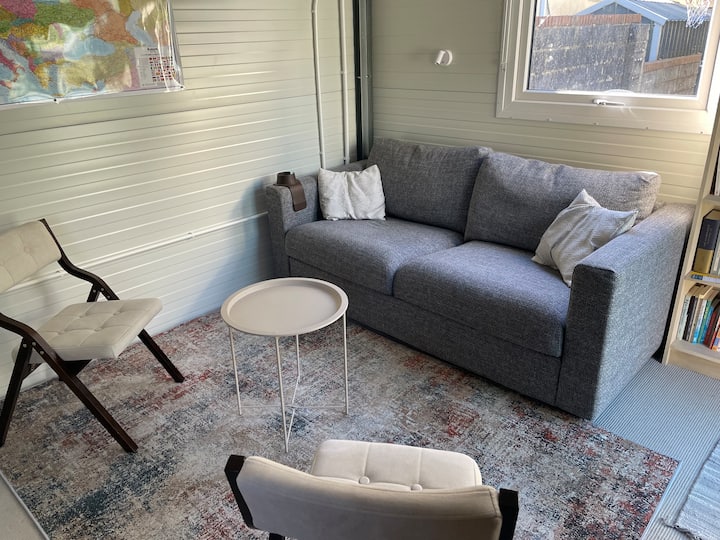 Cosy Garden Office Retreat W/ Ensuite - Cork