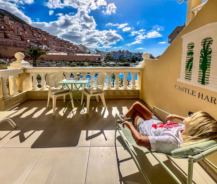 Sunny Terrace • Heated Pool • Couples Love It•king - Los Cristianos