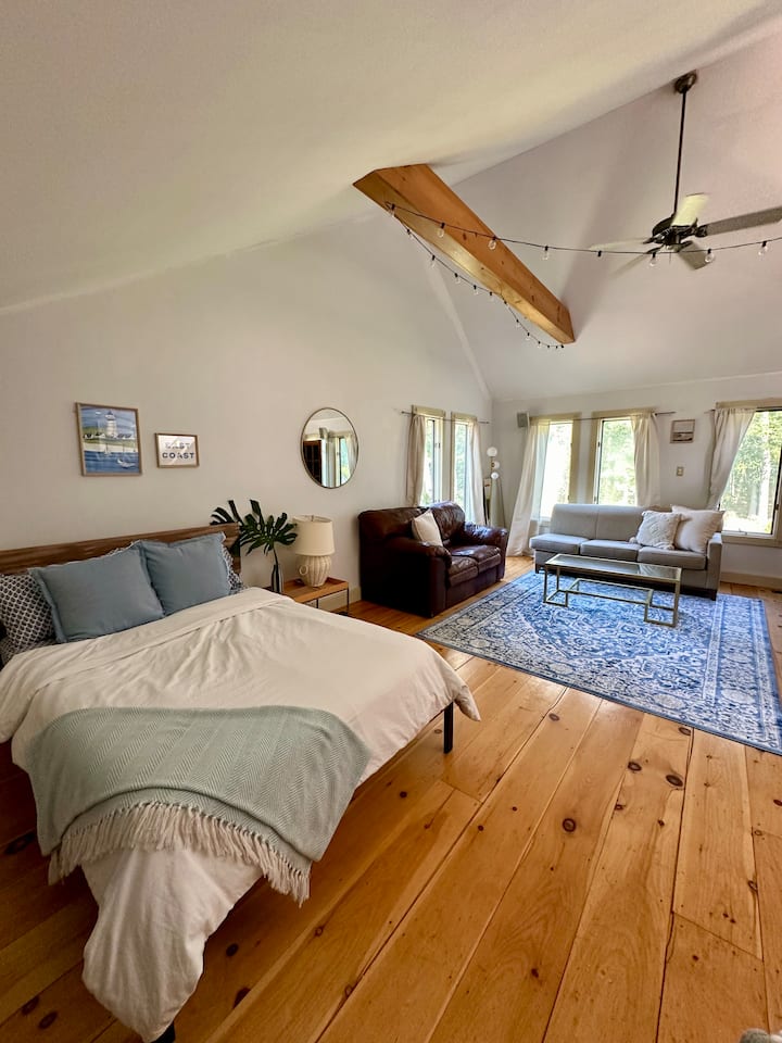 Full Guest Suite  @Hartley House | 5-min To Beach! - East Hampton, NY