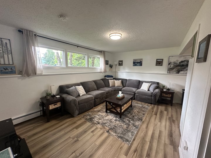 Cozy Home In Eagle River W/ 4 Bedrooms - Anchorage