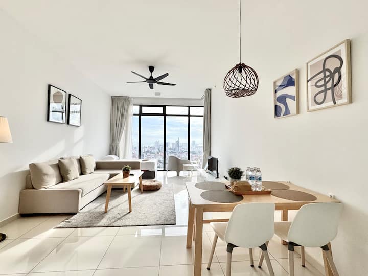 Beaconsuites (3) #Seaview #Skypool #5pax #2br2bath - George Town