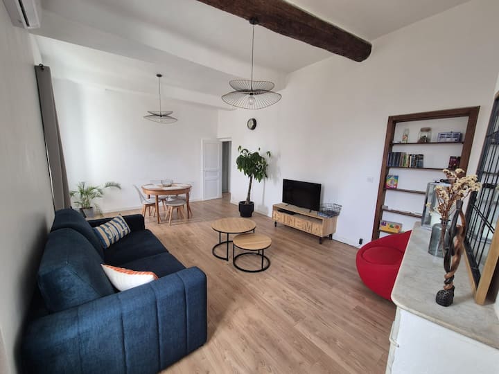 Au Coeur De Pélissanne - 55 M2 Rénovés + Parking - Pélissanne