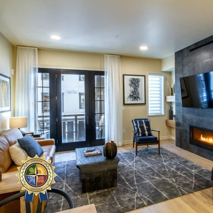 Cascade View | Exclusive Tamarack Perks - Donnelly, ID