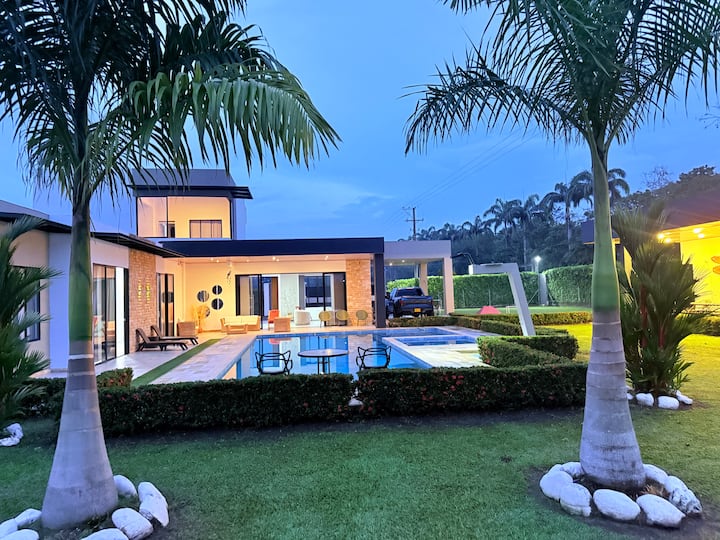 La Bonita Paraiso Privado Sol Picina Jacuzzi Y Bbq - Cumaral