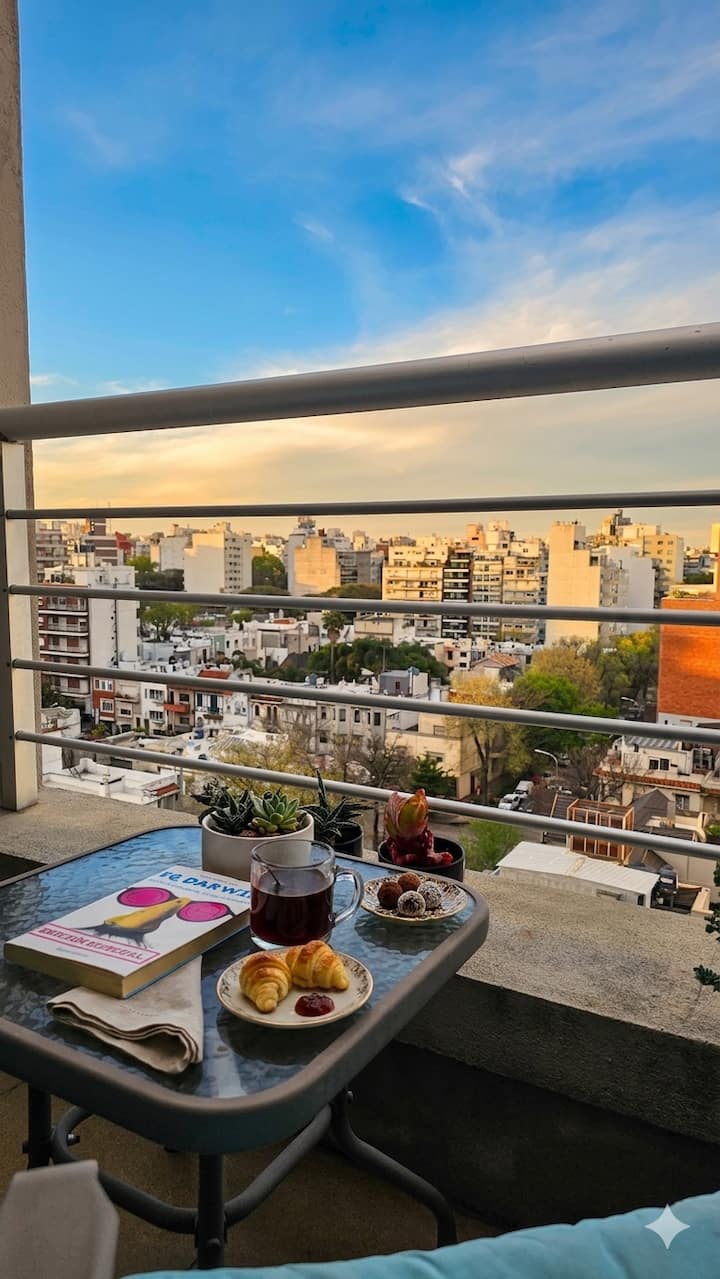 Balcony Apt Near La Rambla · Self Check-in - Montevideo
