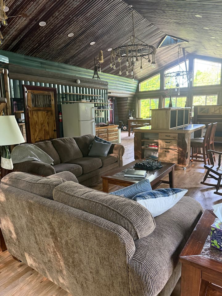 Spacious Upper Barn Sleeps Up To 7 Near Wi River - Council Grounds State Park, Merrill