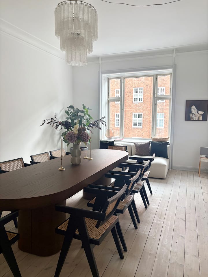 Stor Herskabslejlighed Med Altan - Copenhague