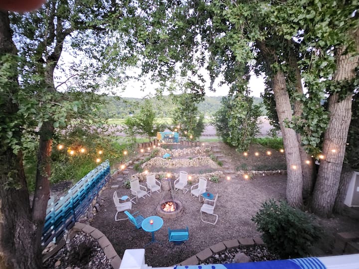 River Views, Modern Comfort, Unbeatable Location! - Effigy Mounds National Monument