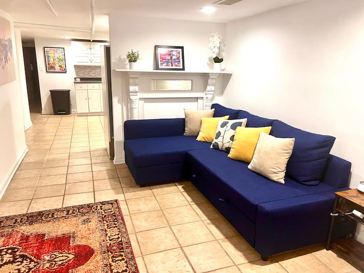 Comfy & Convenient 2br/2ba In Lively Mt. Pleasant! - Washington, D.C.