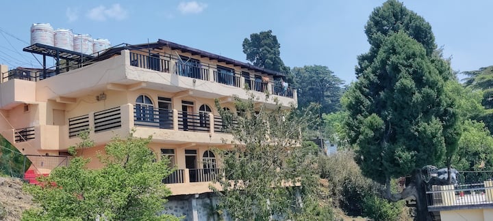 2 Spacious Rooms With 2 Double Beds In Each Room - Nainital