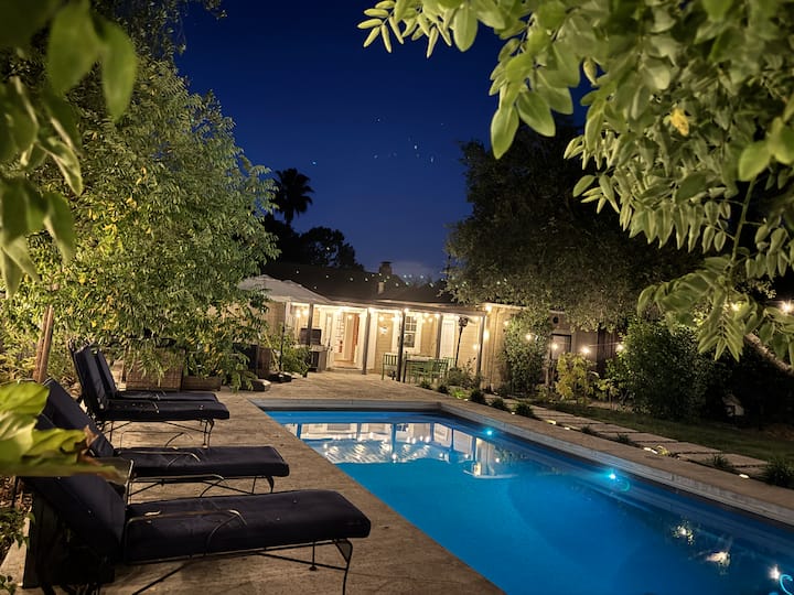 Downtown Charmer With Pool - Petaluma, CA