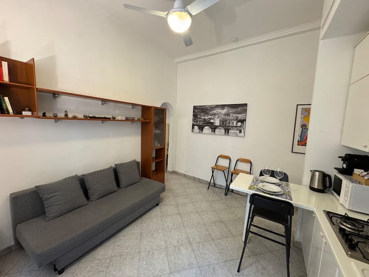 Cozy Apartment In Rome Trastevere - Roma