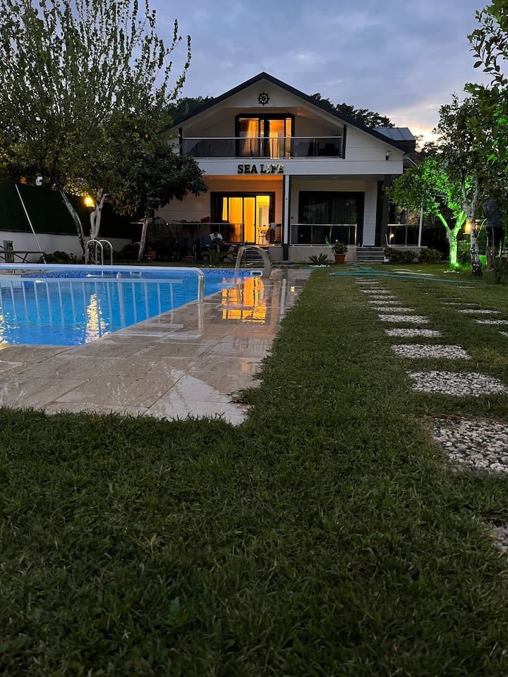 1+1 Denize 100 Metre, Havuzlu - Tekirova