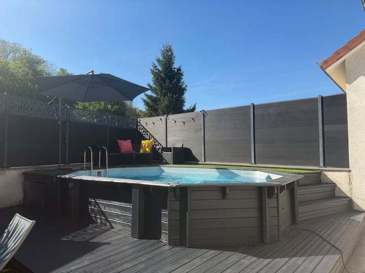 Maison à La Campagne, Avec Piscine Sans Vis-à-vis - Hauterives