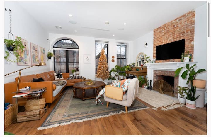 Big Bright Bk House W/ Back Deck (Chabad Friendly) - Crown Heights, NY