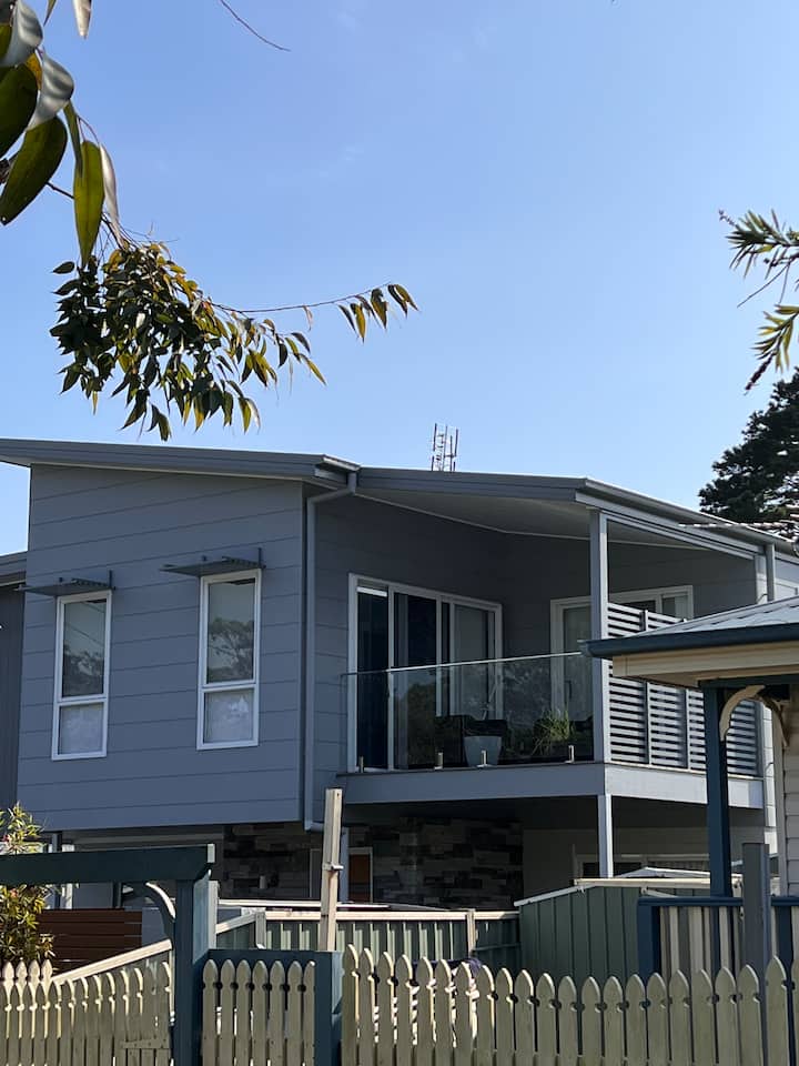 Julia’s Haven - Berry