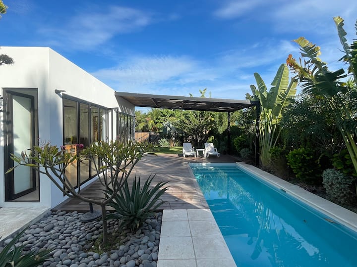 Private Pool Villa, Exclusive Escape - La Libertad, España