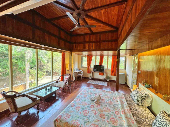 Forest View Master Cottage - Lonavla