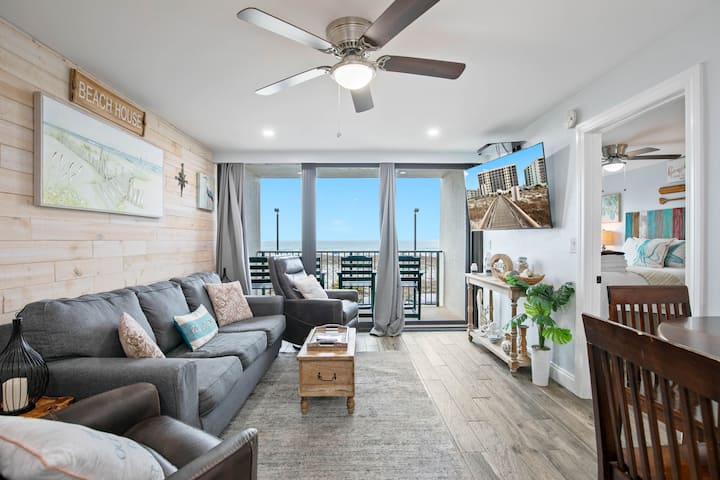 Beachfront Condo 2br 2ba - Walk To Hang Out - Gulf Shores, AL