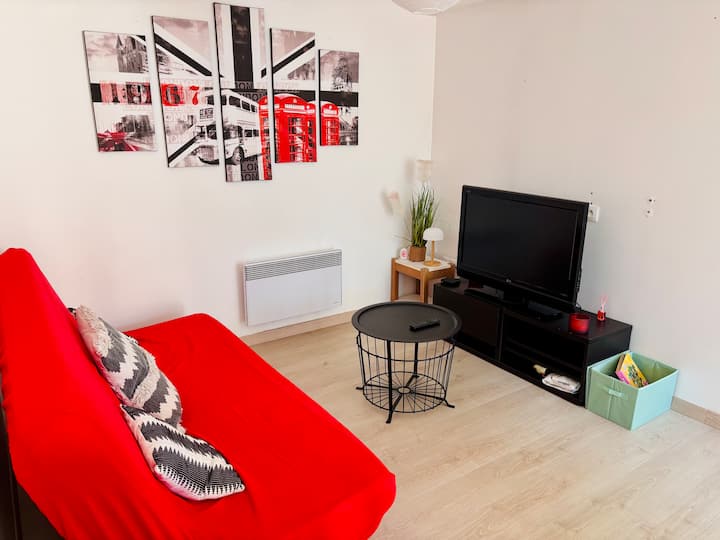 Appartement Indépendant, Terrasse & Parking - Ventabren