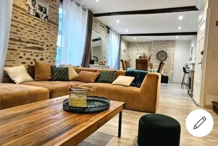 L'ossau - Coeur Historique, Parking Verdun - Pau, Francia