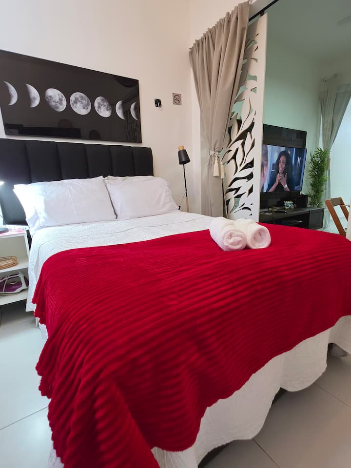 Apartamento Na Quadra Da Praia Em Copacabana C Ar - Copacabana
