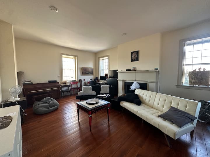 River Suite At Midmountain Arts Retreat - Natural Bridge Zoo, Natural Bridge