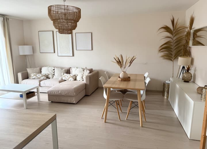 Charmant Appartement Au Cœur De La Toison D’or - 디종