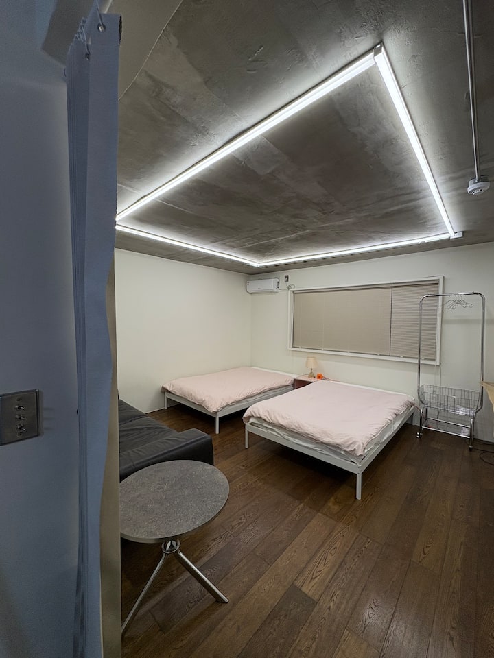 강남 학동역 5분거리/2br/clean - Seoul