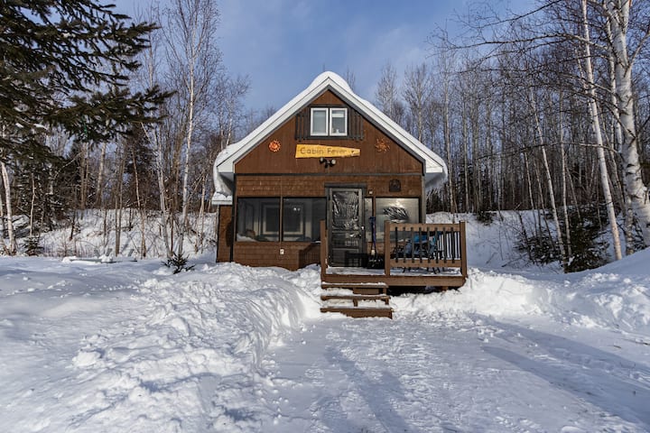 Family Cabin- Wi-fi - Snowmobile - Bathurst, NB