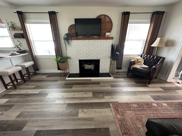 Bungalow Twentyfive - Clearwater, FL