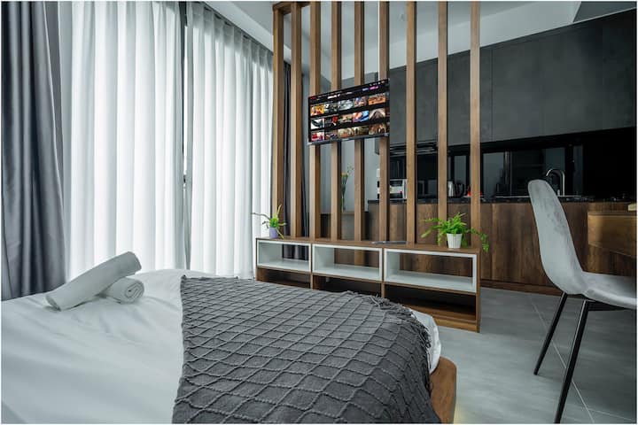 New & Modern Apartment With Airy Balcony Space - Hô Chi Minh-Ville