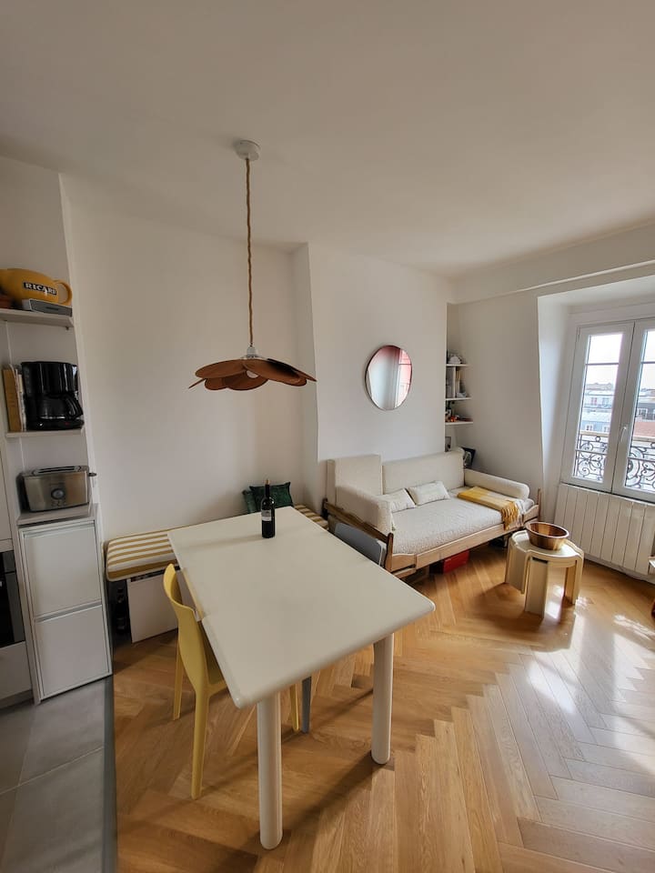 Petite Suite Dernier éTage Lumineux, Vue Sur Paris - Paris