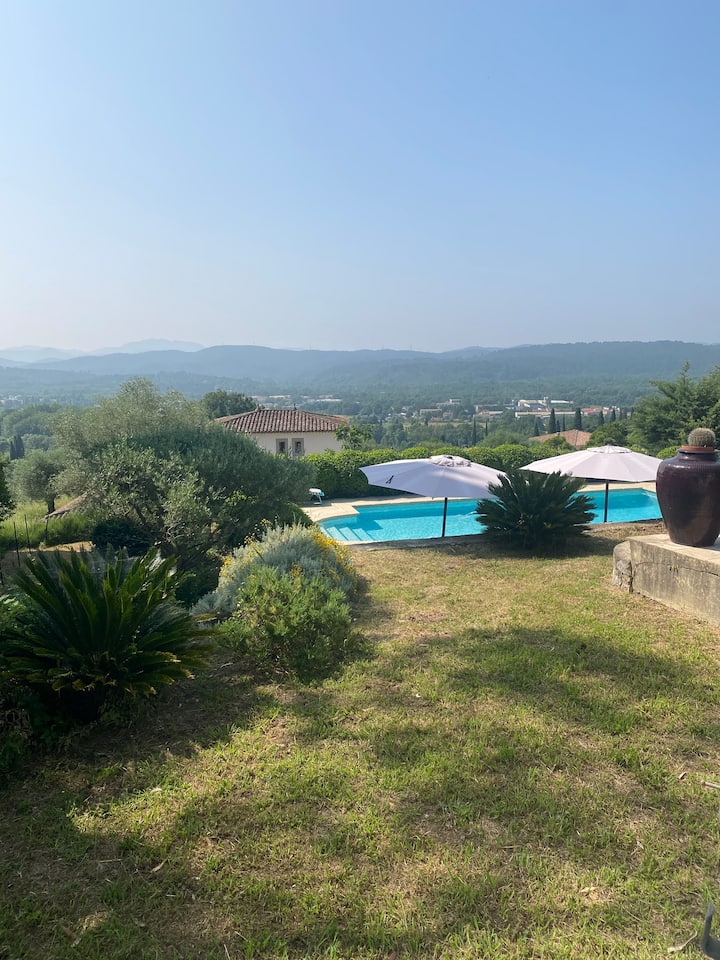 Location Longue Durée De 3 A 9 Mois Ou Plus Poss - Montauroux