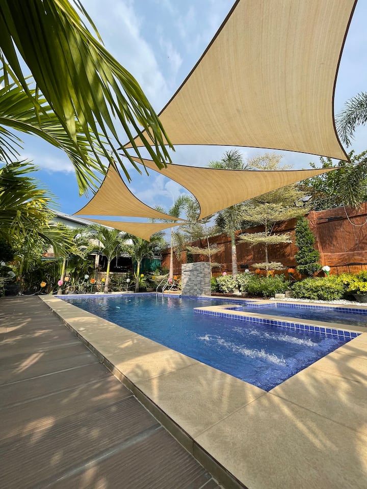 Relaxing Garden Home W/ Swimming Pool For 10 Pax - Pandi