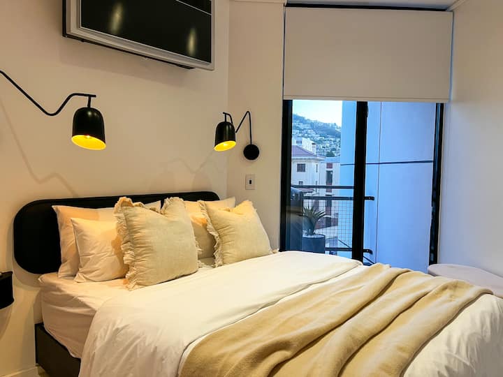 Central Seapoint With Prom Walks & Lionshead Views - Ciudad del Cabo