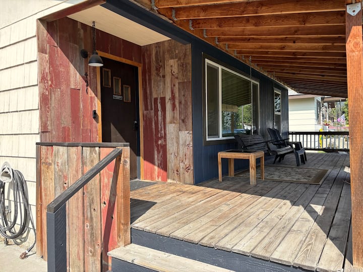 Charming 2 Bedroom 1 Bathroom-great Location - Coeur d'Alene, ID