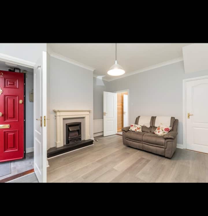 Stoneybatter Hideaway. 2-bed Charming Townhouse D7 - Dublin
